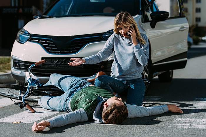 Reflexwerking van artikel 185 WVW: wanneer de automobilist zélf schade ...